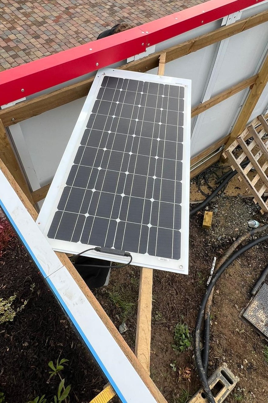 Illuminating the benefits of Solar Powered Hoarding Lighting